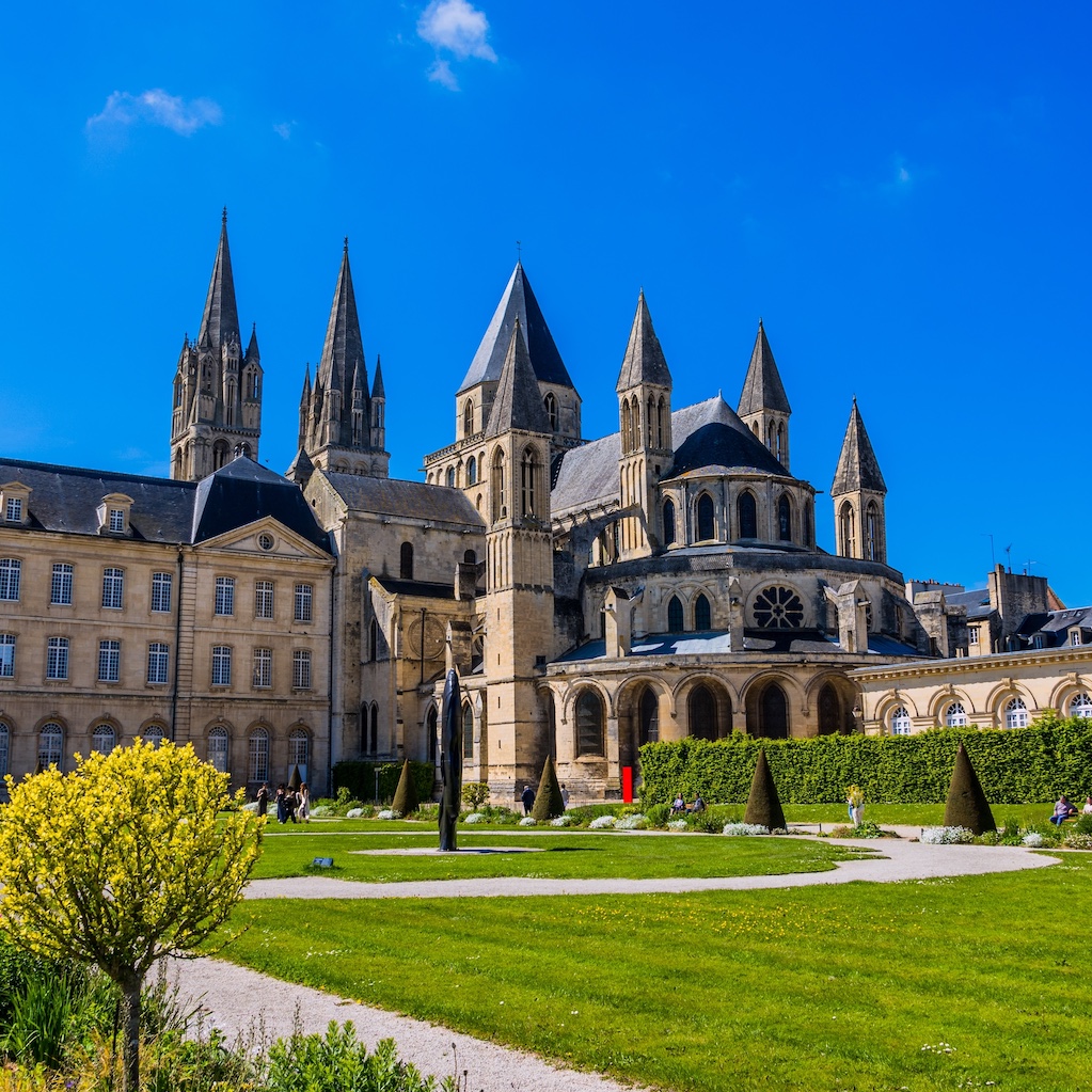 Römische Straßen zu normannischen Festungen